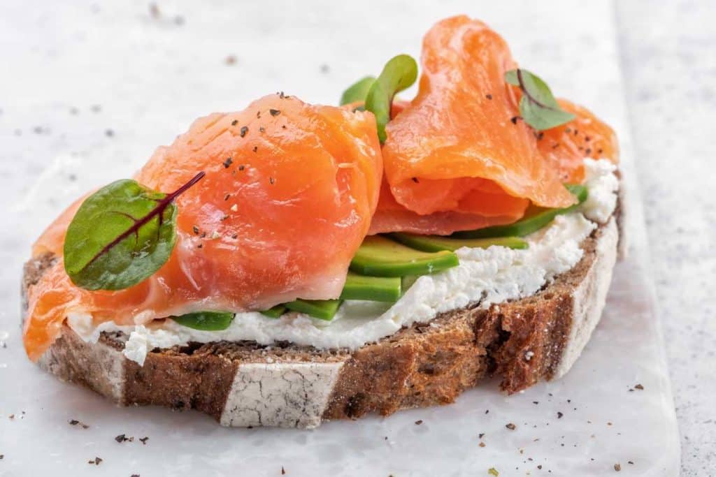 Que Faire avec du Saumon Fumé en Tranche : Recettes Simples et ...